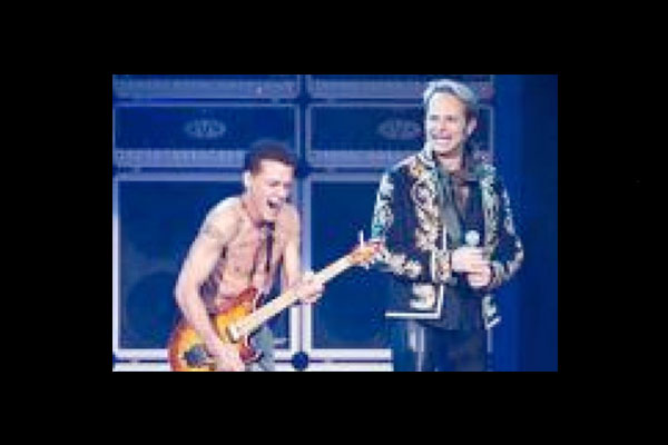 Van Halen Up To Their Old Theatrical Tricks | Risky Fuel